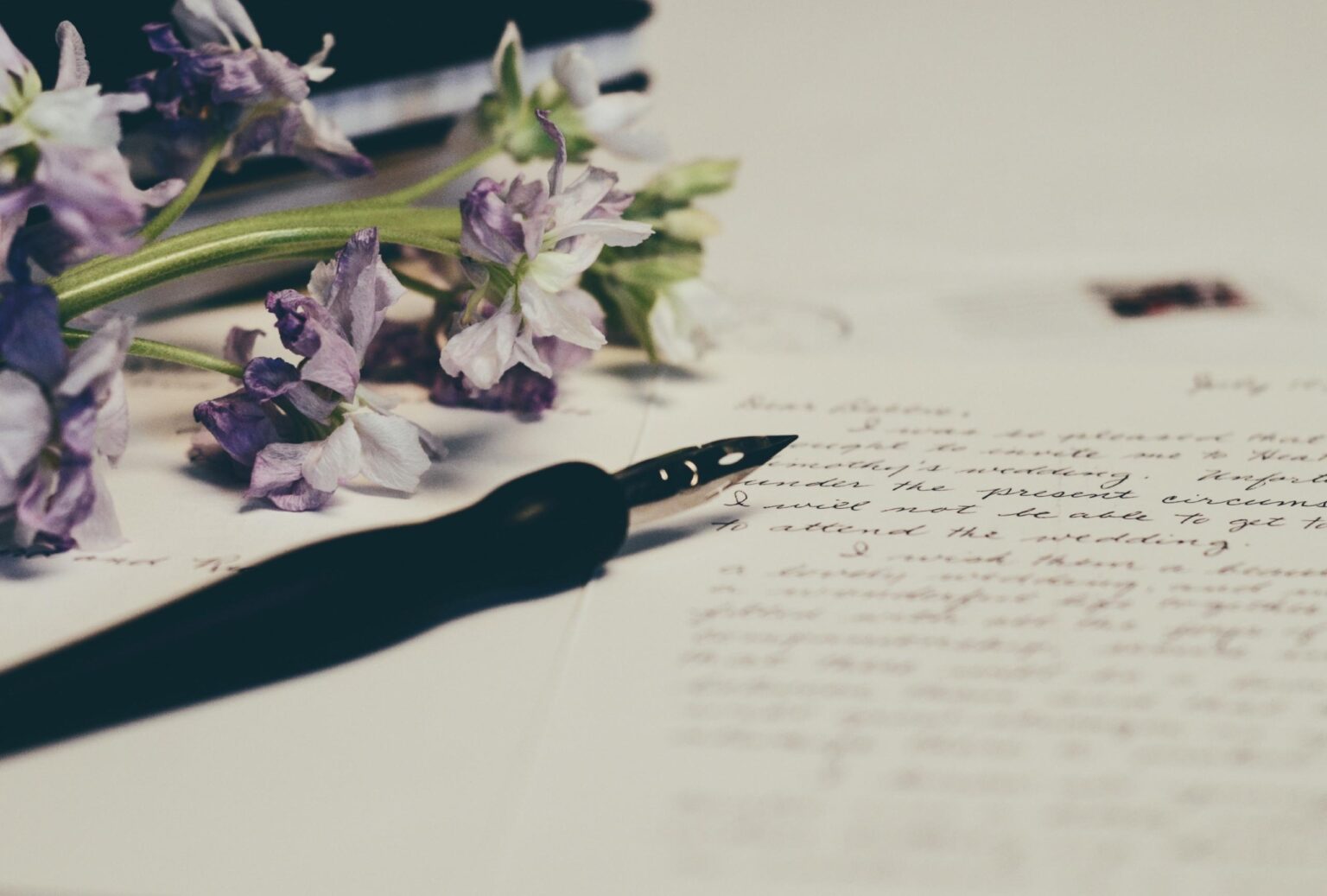Descubre cómo escribir un poema: consejos y técnicas para despertar tu ...